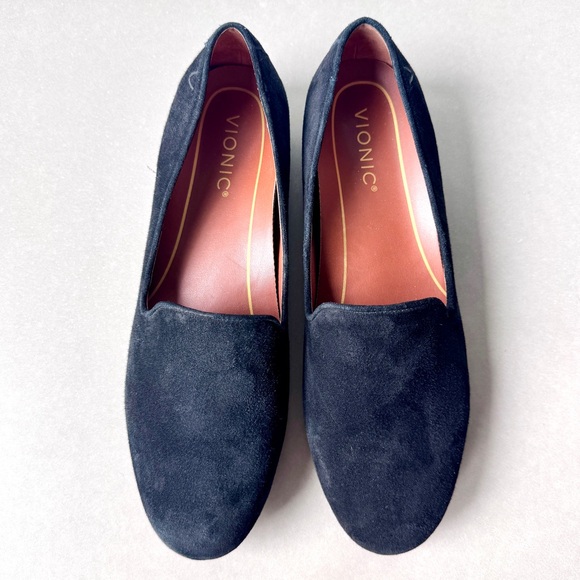 Vionic | Shoes | Euc Vionic Womens Willa Suede Loafer 8 Black Slip On ...